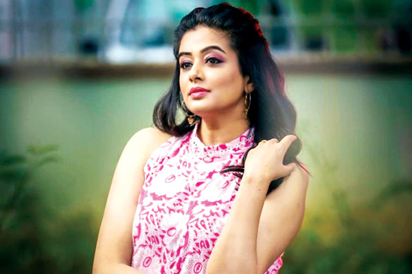 ಅವನ ಕಥೆಯಲ್ಲಿ ಬಹುಭಾಷಾ ನಟಿ ಪ್ರಿಯಾಮಣಿ!