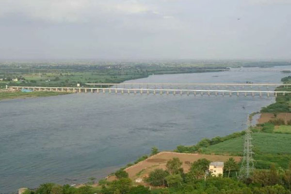 ಕಾವೇರಿ ನದಿ ಪಾತ್ರದ ಜನರಿಗೆ ಸುರಕ್ಷಿತ ಸ್ಥಳಗಳಿಗೆ ತೆರಳುವಂತೆ ಸೂಚನೆ